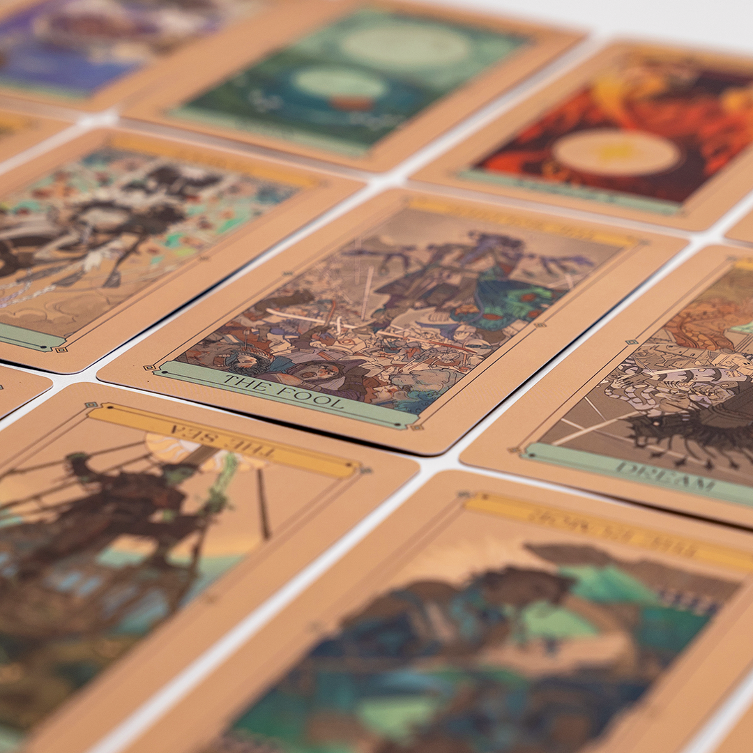 Mollymauk Tealeaf (and Jester Lavorre) Oracle of the Moon Tarot Deck ...